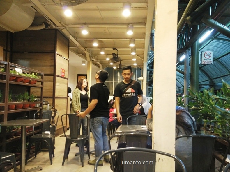 Tempat Makan Di Stasiun Gambir: Nyoba Bakmi GM Menunya Super Tempat Makan Di Stasiun Gambir: Nyoba Bakmi GM Menunya Super